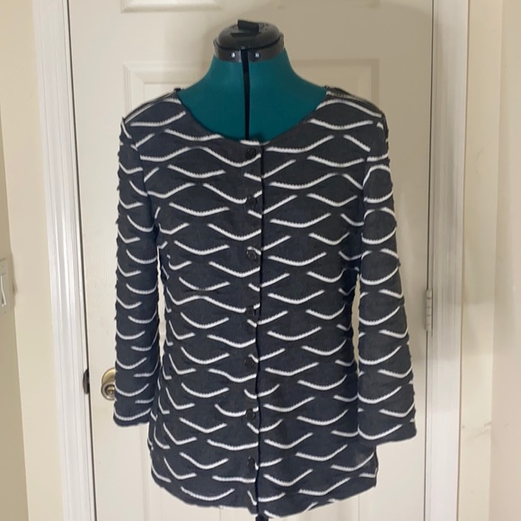 Beige by eci | Sweaters | Beige By Eci Gray And White Light Weight ...